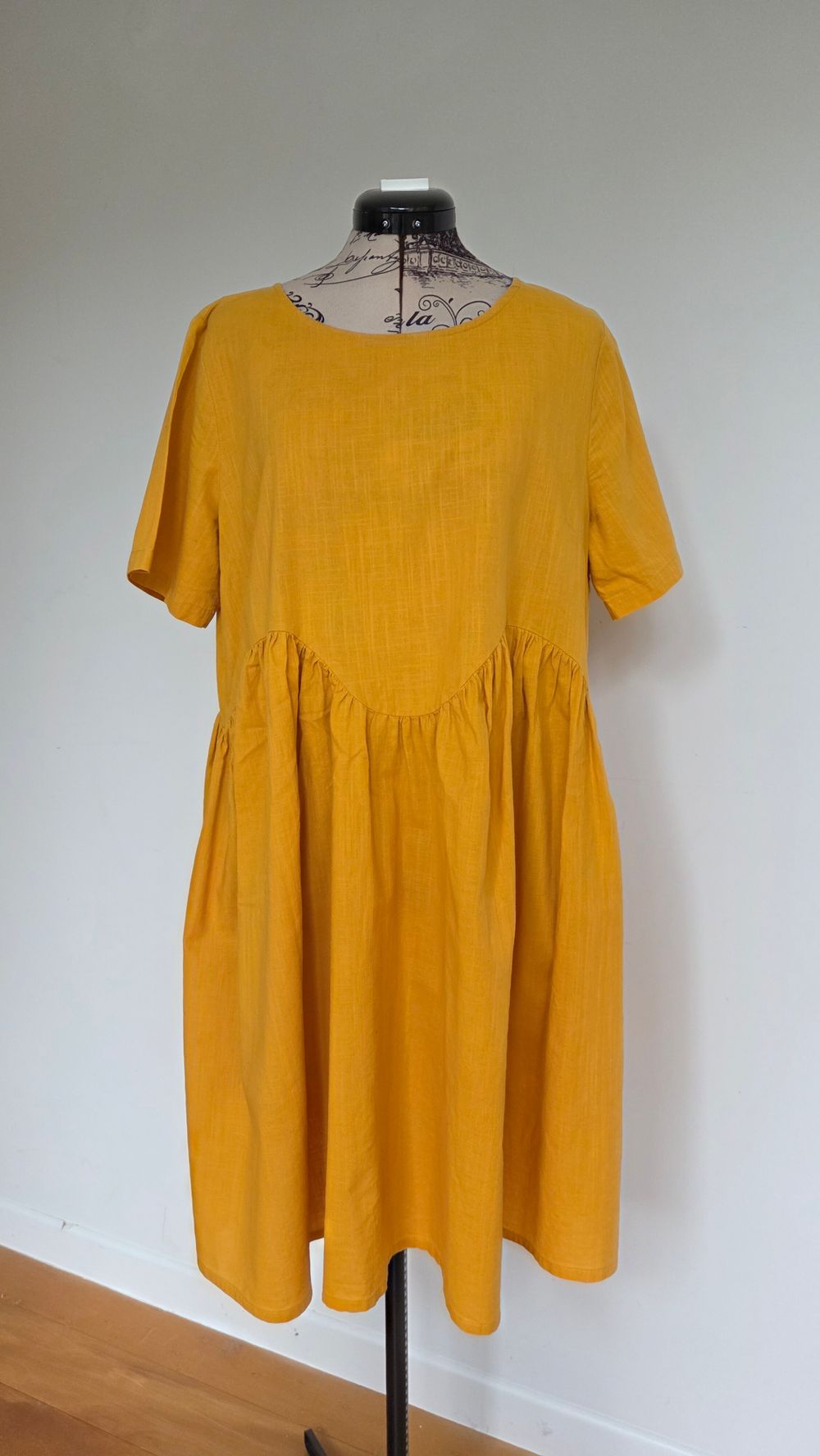 Women's Clothing on Designer Wardrobe