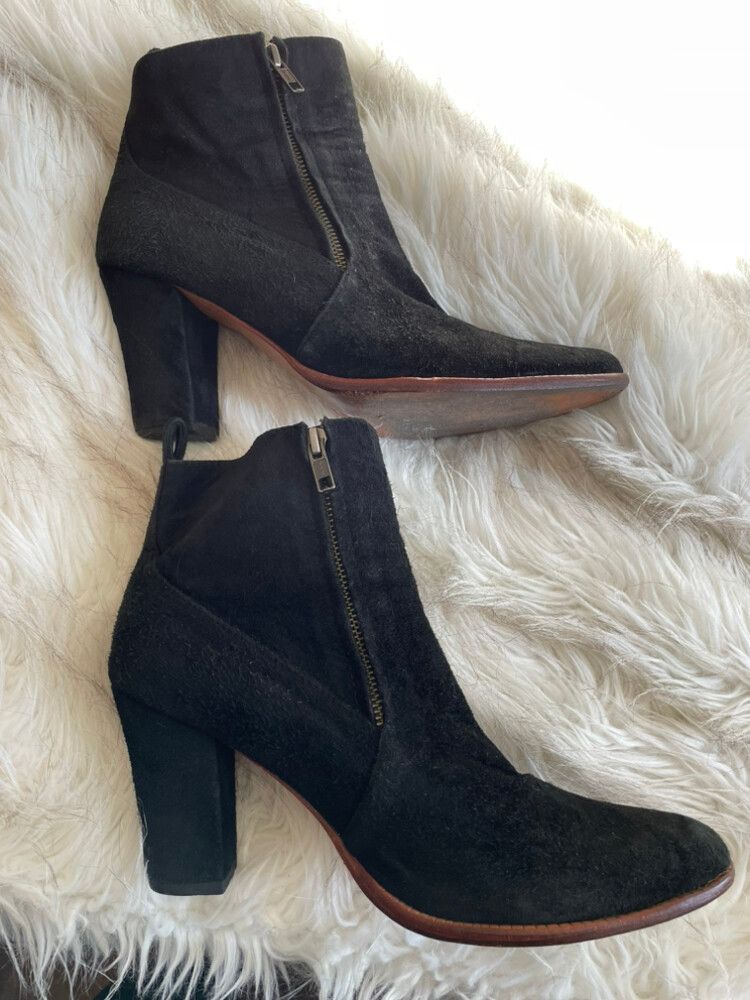 Women's Clothing on Designer Wardrobe