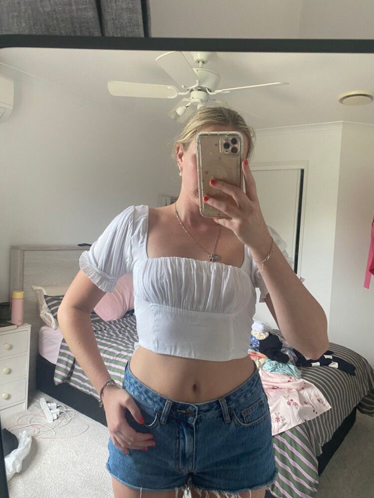 Women's Tops on Designer Wardrobe