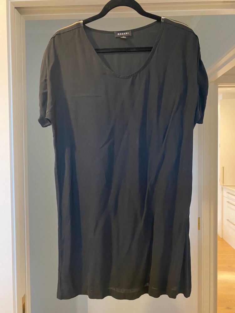 Women's Dresses on Designer Wardrobe