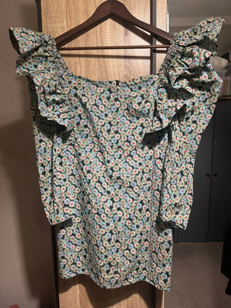 Women's Clothing on Designer Wardrobe