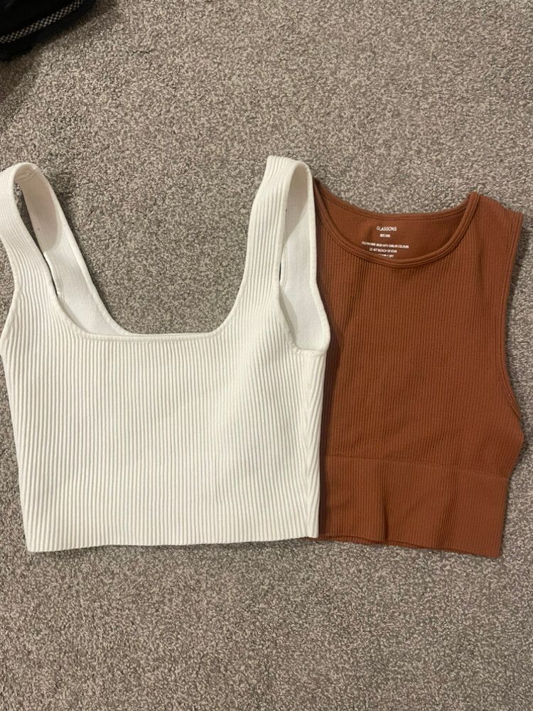 Women's Tops on Designer Wardrobe
