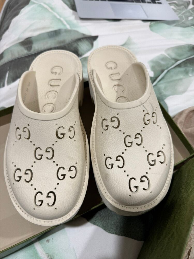 Women's Clothing on Designer Wardrobe