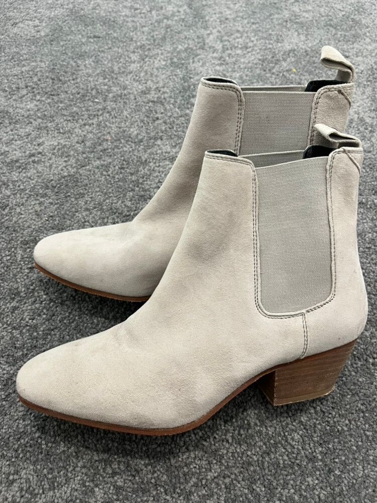 Women's Clothing on Designer Wardrobe