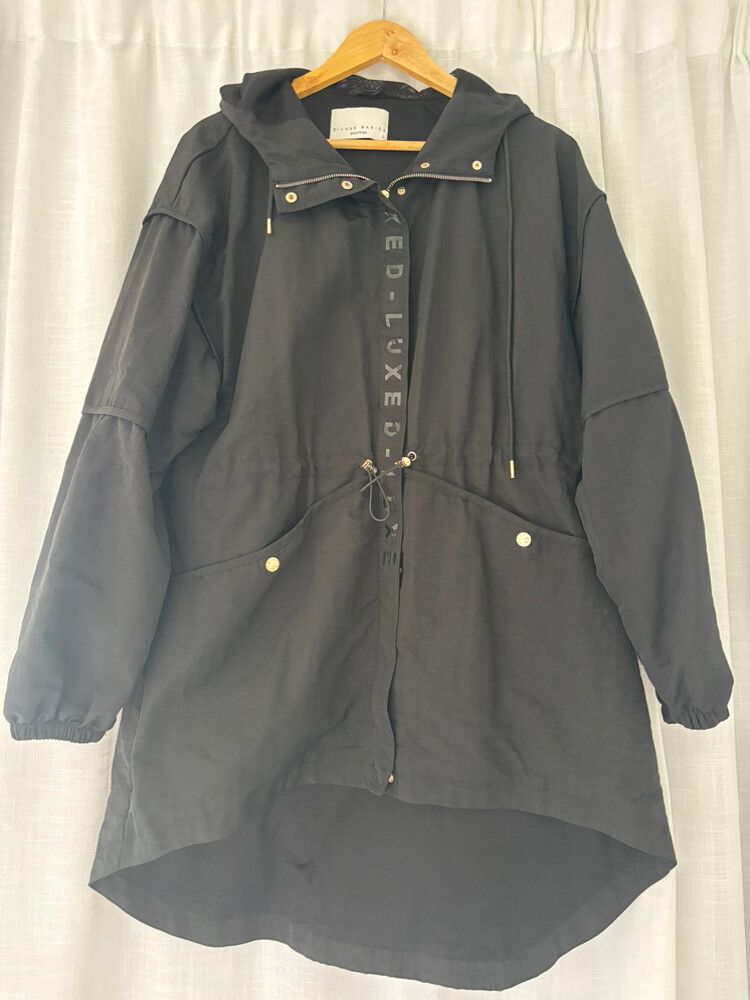 Women's Clothing on Designer Wardrobe